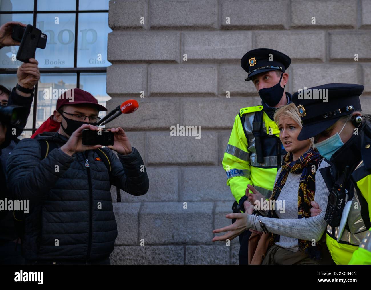 Gardai arrest woman on hi-res stock photography and images - Alamy