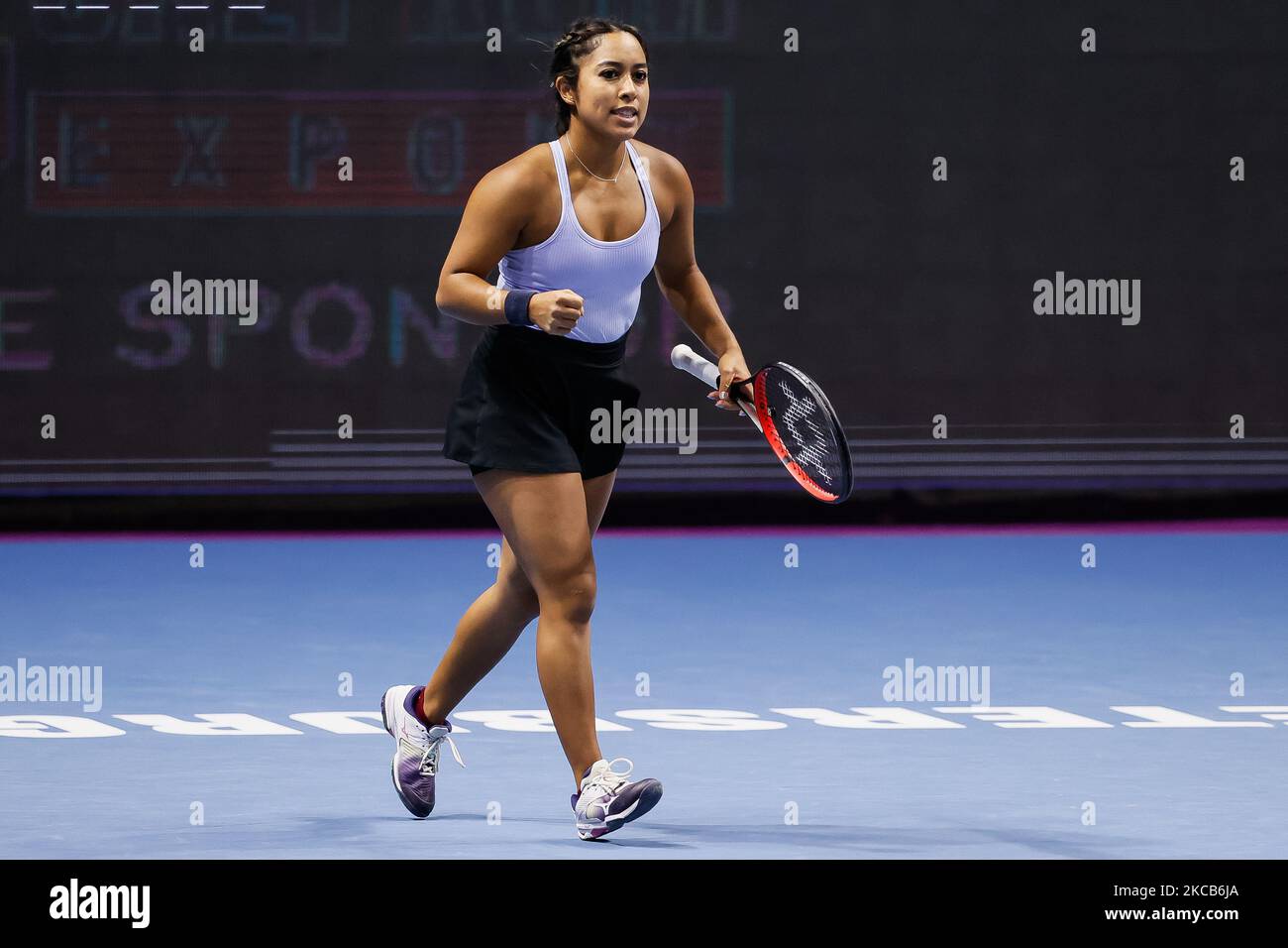 Partner kaitlyn christian hi-res stock photography and images - Alamy