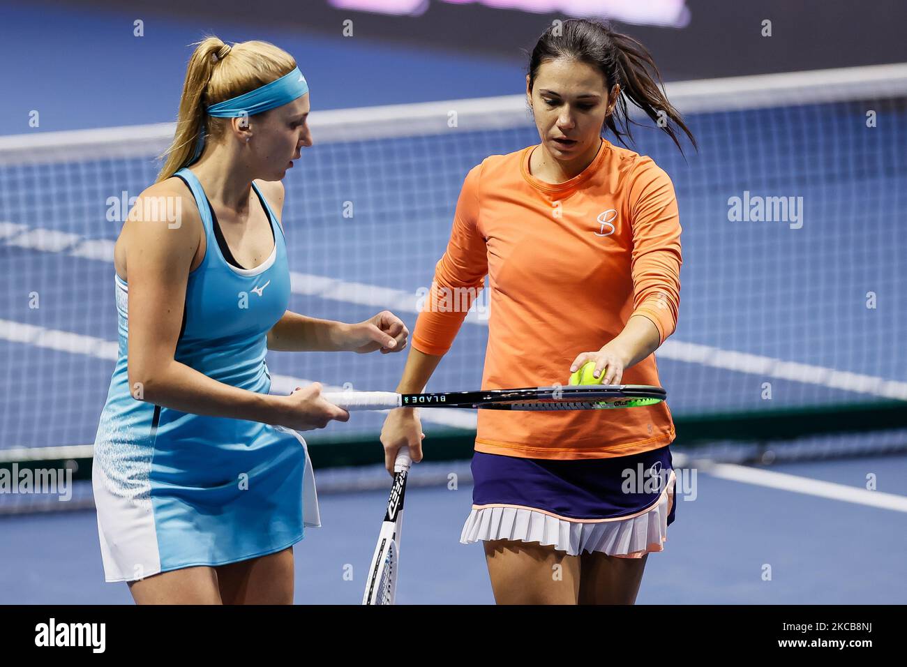 United states couple kaitlyn christian hi-res stock photography and ...