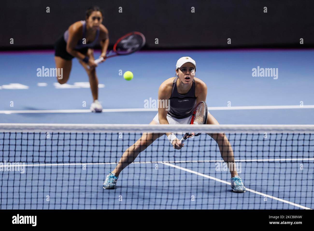 United states couple kaitlyn christian hi-res stock photography and ...