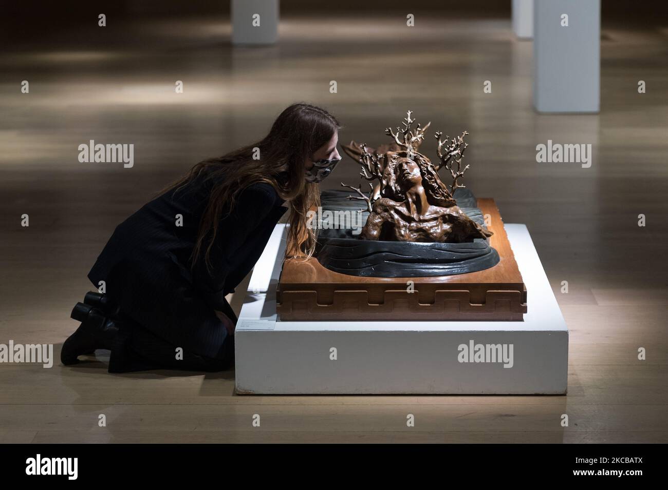 Dios solar emergiendo de okinawa hi-res stock photography and images ...