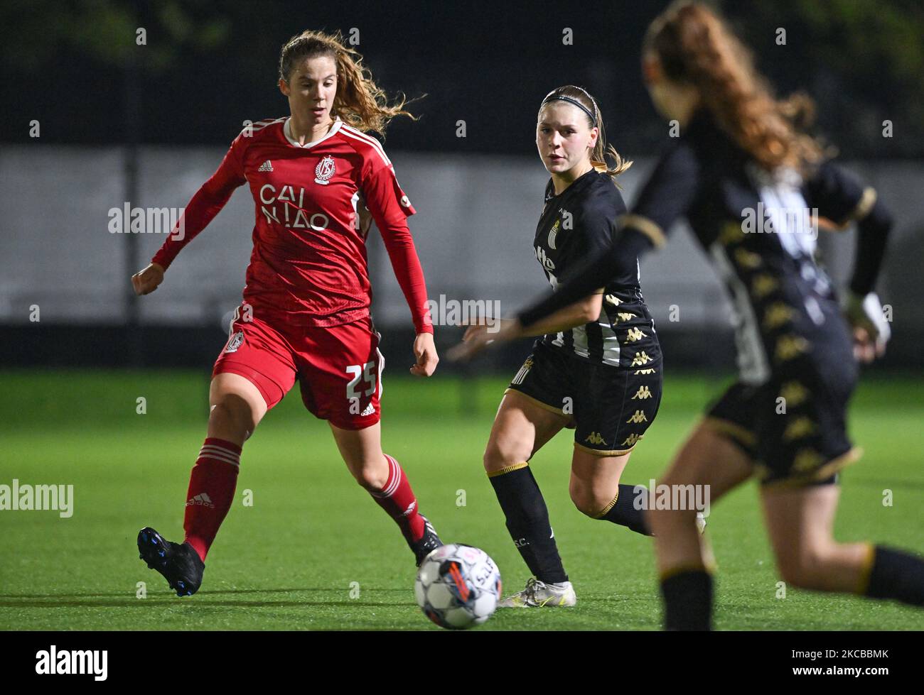 Hanne Merkelbach (25) of Standard pictured with Elena Parise (18) of ...