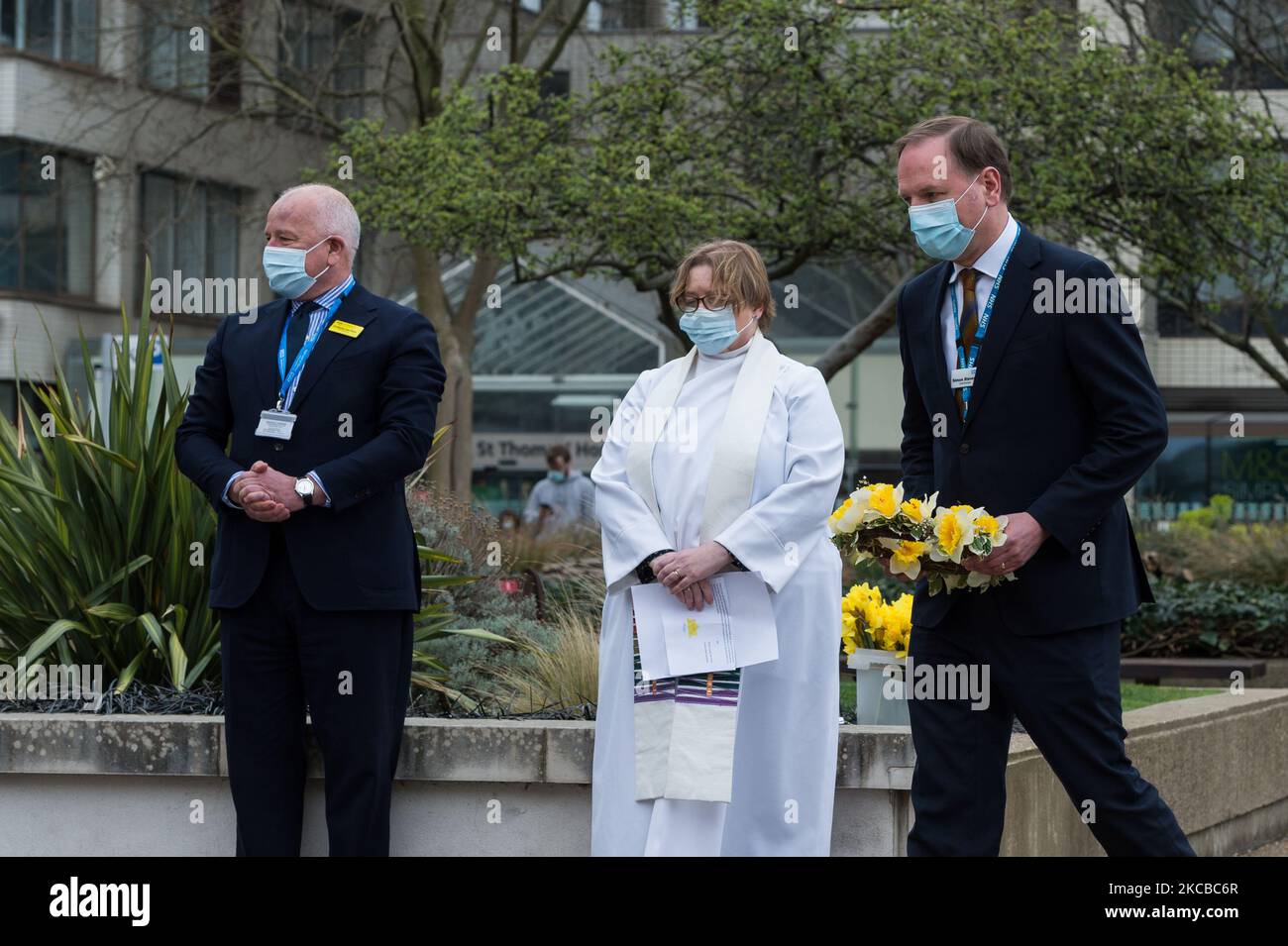 Nhs england chief executive sir simon stevens hi-res stock photography ...