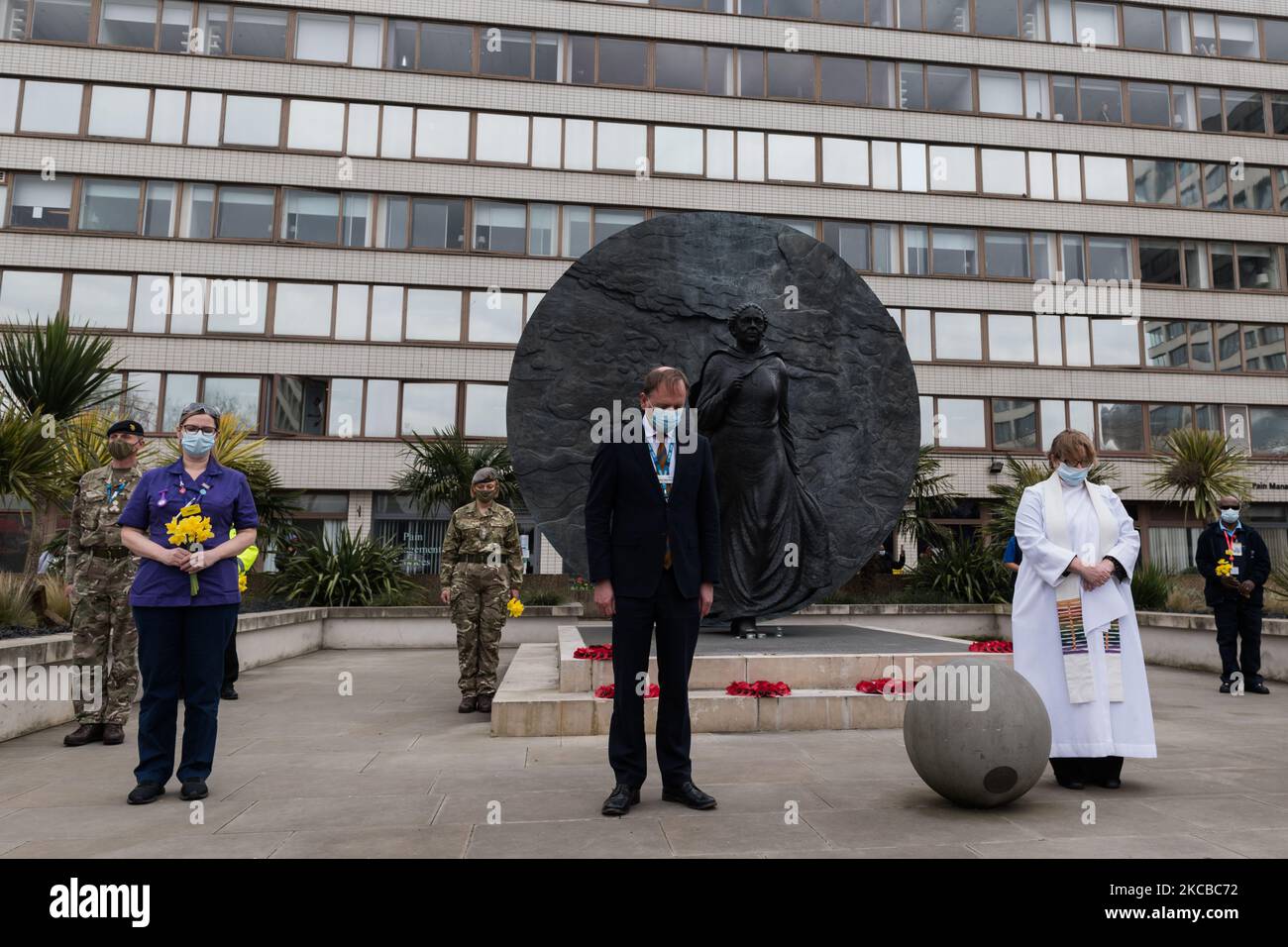 Nhs england chief executive sir simon stevens hi-res stock photography ...