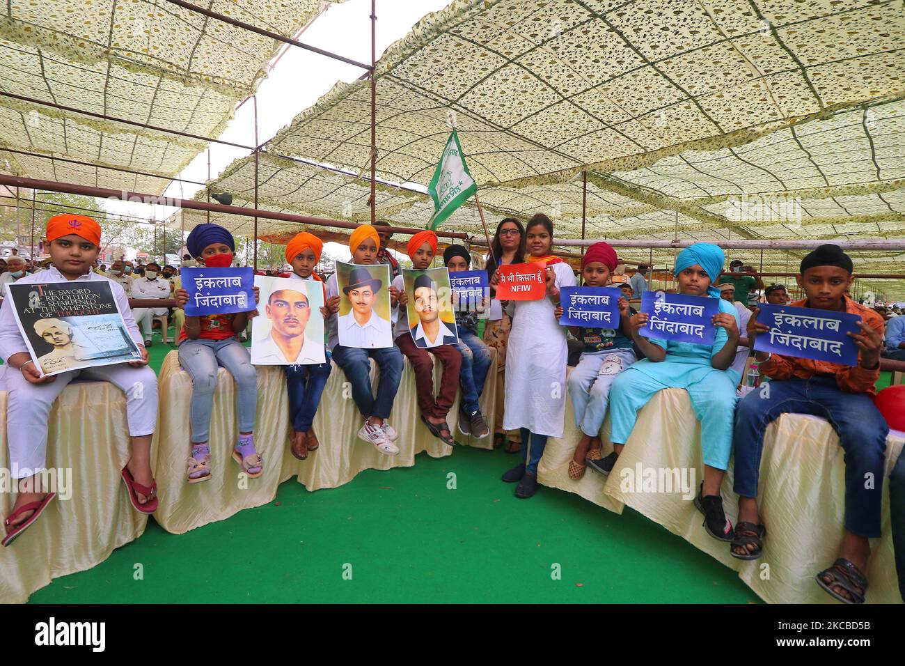 Rajguru hi-res stock photography and images - Alamy