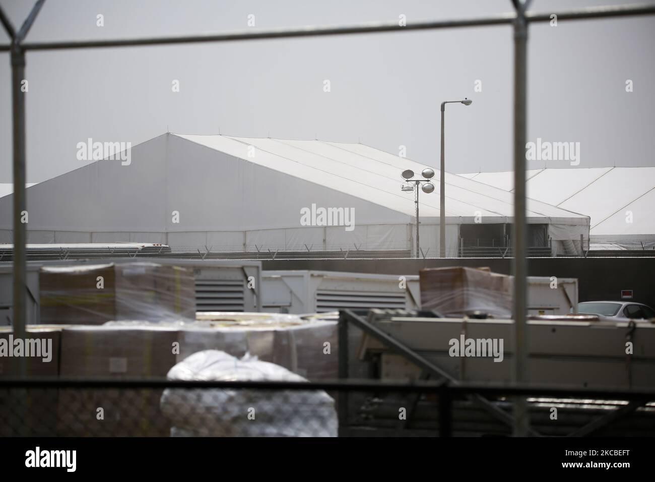 Temporary immigration facility hi-res stock photography and images - Alamy