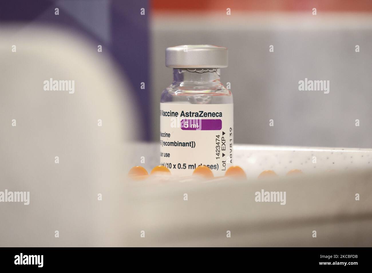 Adenovirus vector based vaccine hi-res stock photography and images - Alamy