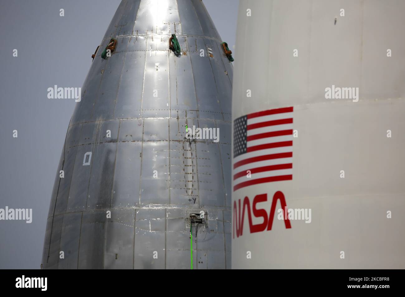 Construction continues at SpaceX's South Texas build site in Boca Chica ...
