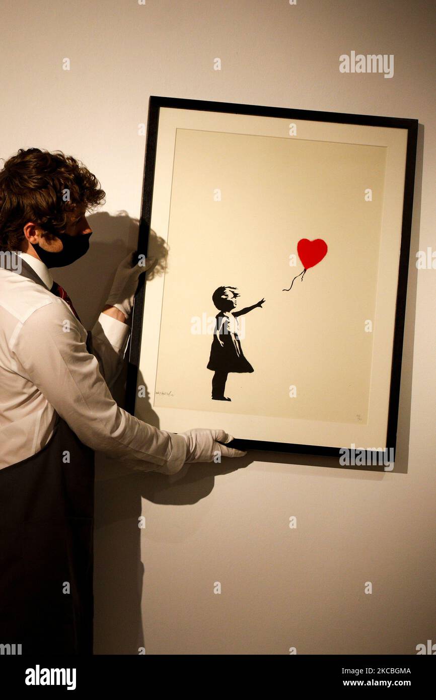 Banksy london balloon hi-res stock photography and images - Alamy