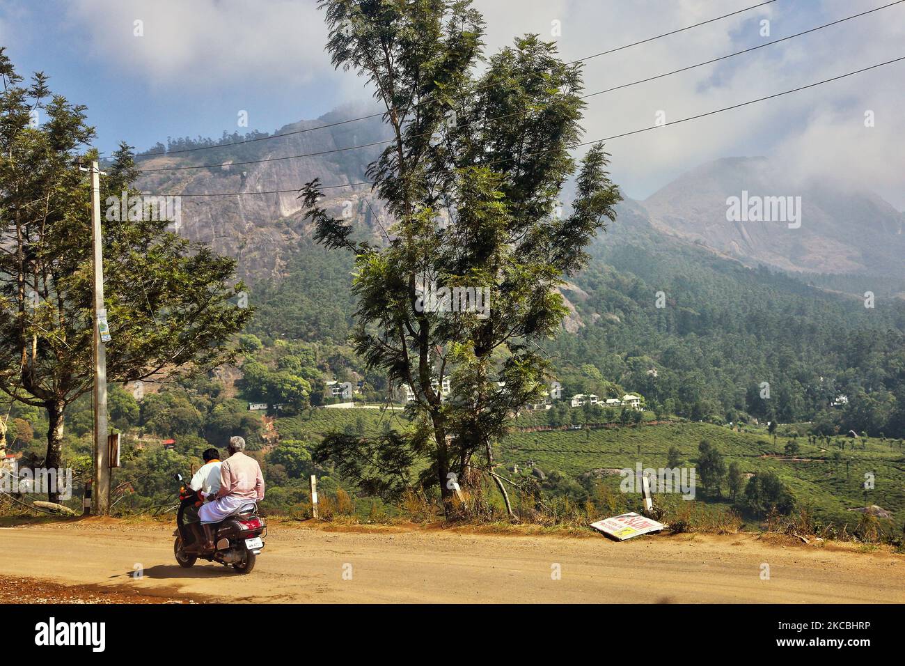 Munnar road photo hi-res stock photography and images - Alamy