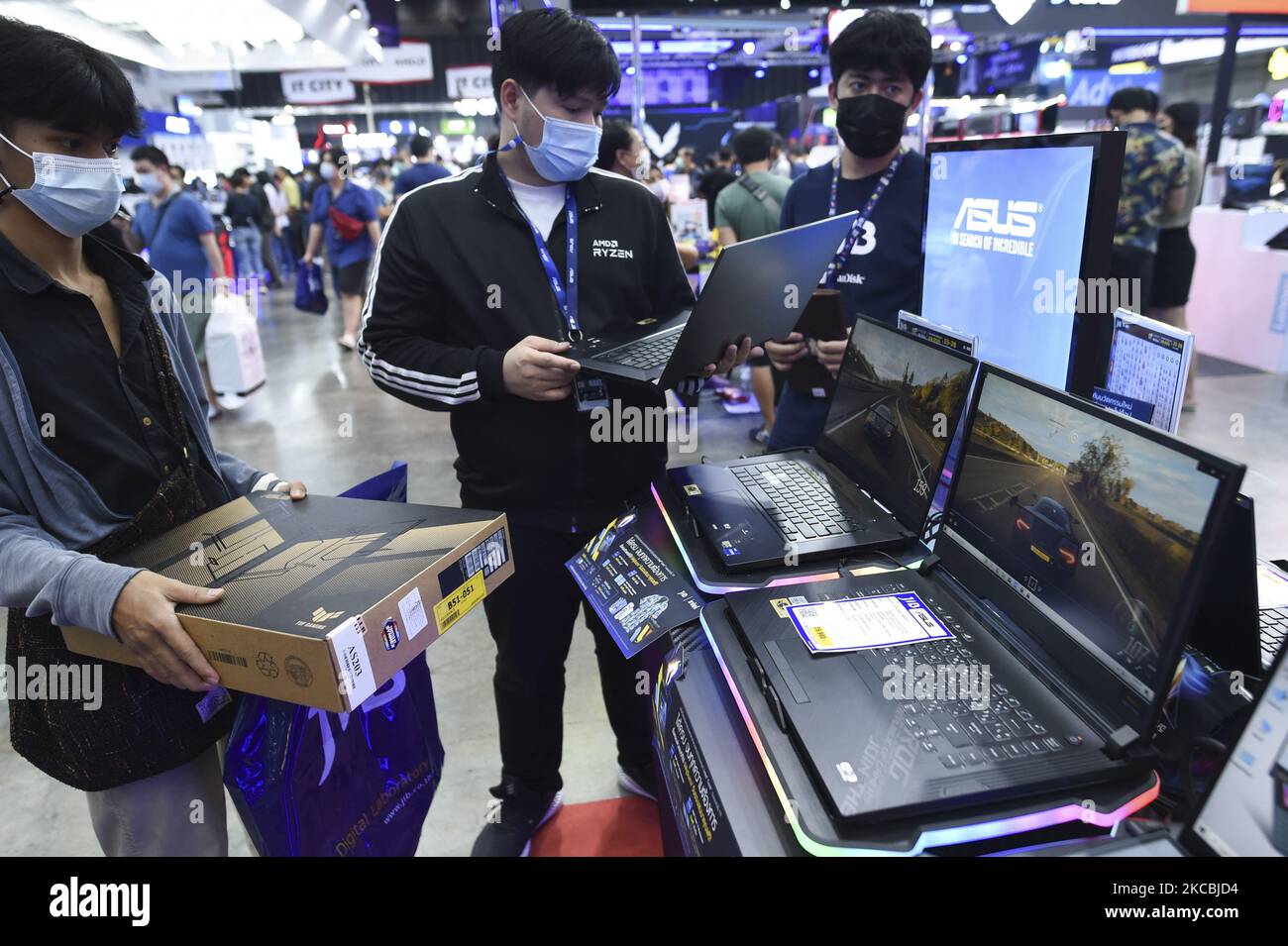 Sales event commart thailand hi-res stock photography and images - Alamy