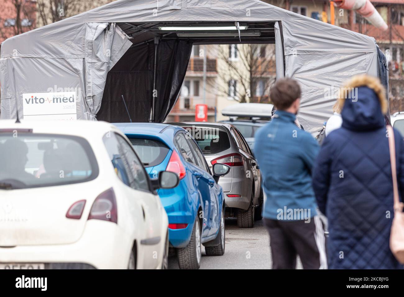 Cars waint hi-res stock photography and images - Alamy