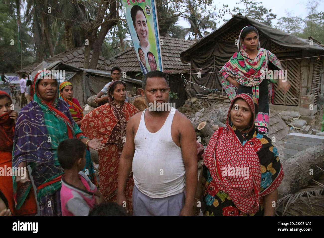 West bengal assembly hi-res stock photography and images - Alamy