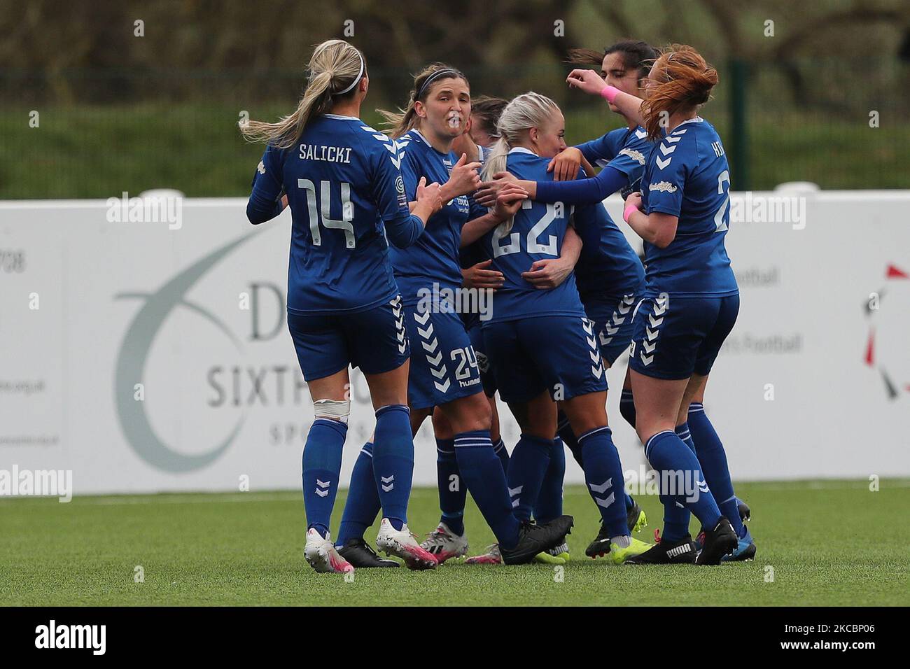 Becky hill 2021 hi-res stock photography and images - Alamy