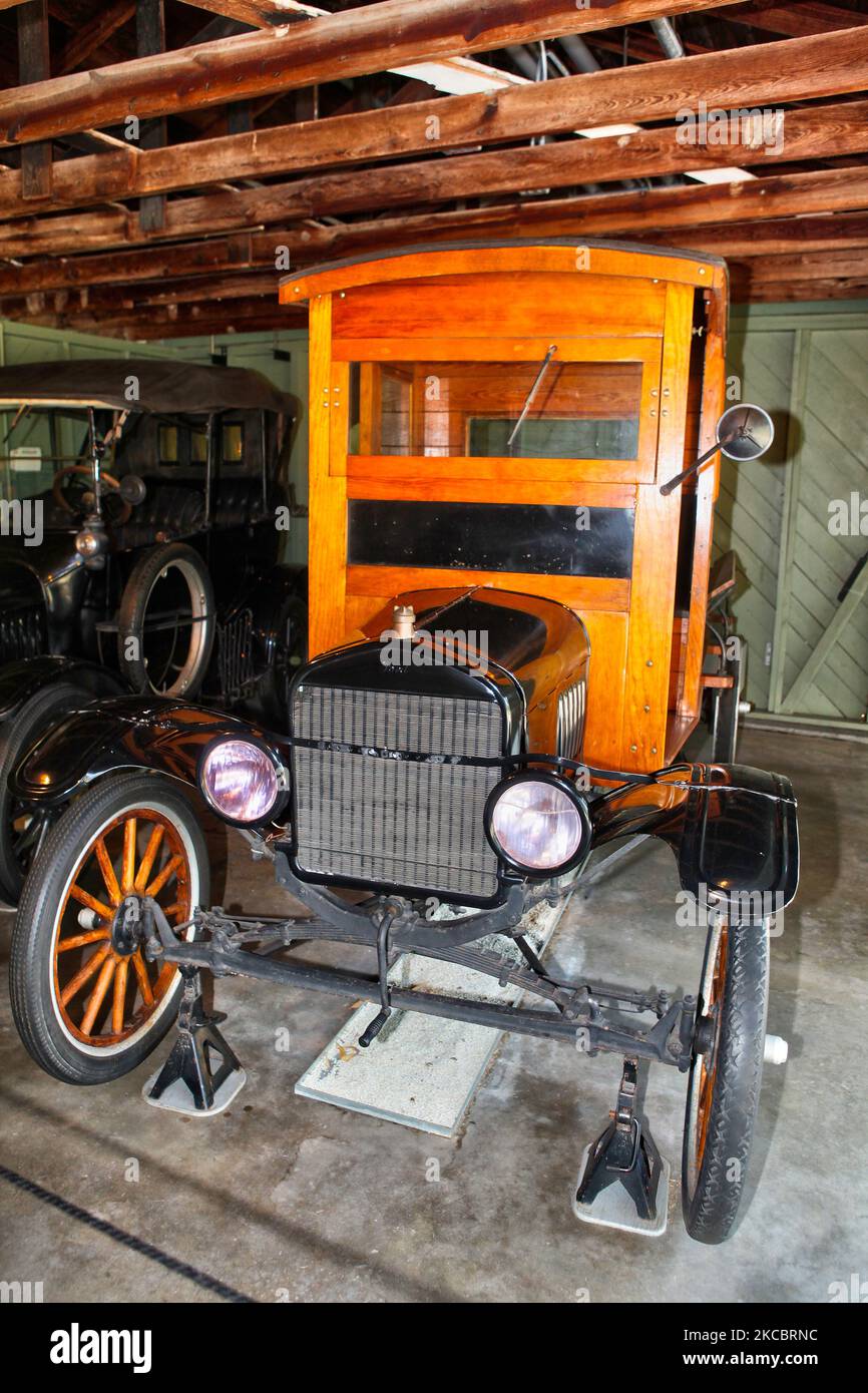 Old botanical lab hi-res stock photography and images - Alamy