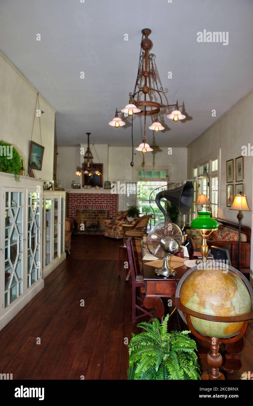 Library at Thomas Edison's guest house at the Thomas Edison and Henry ...