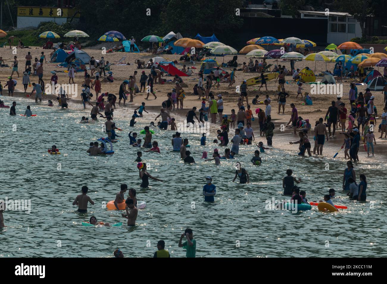 Reopening of public beaches hi-res stock photography and images - Alamy