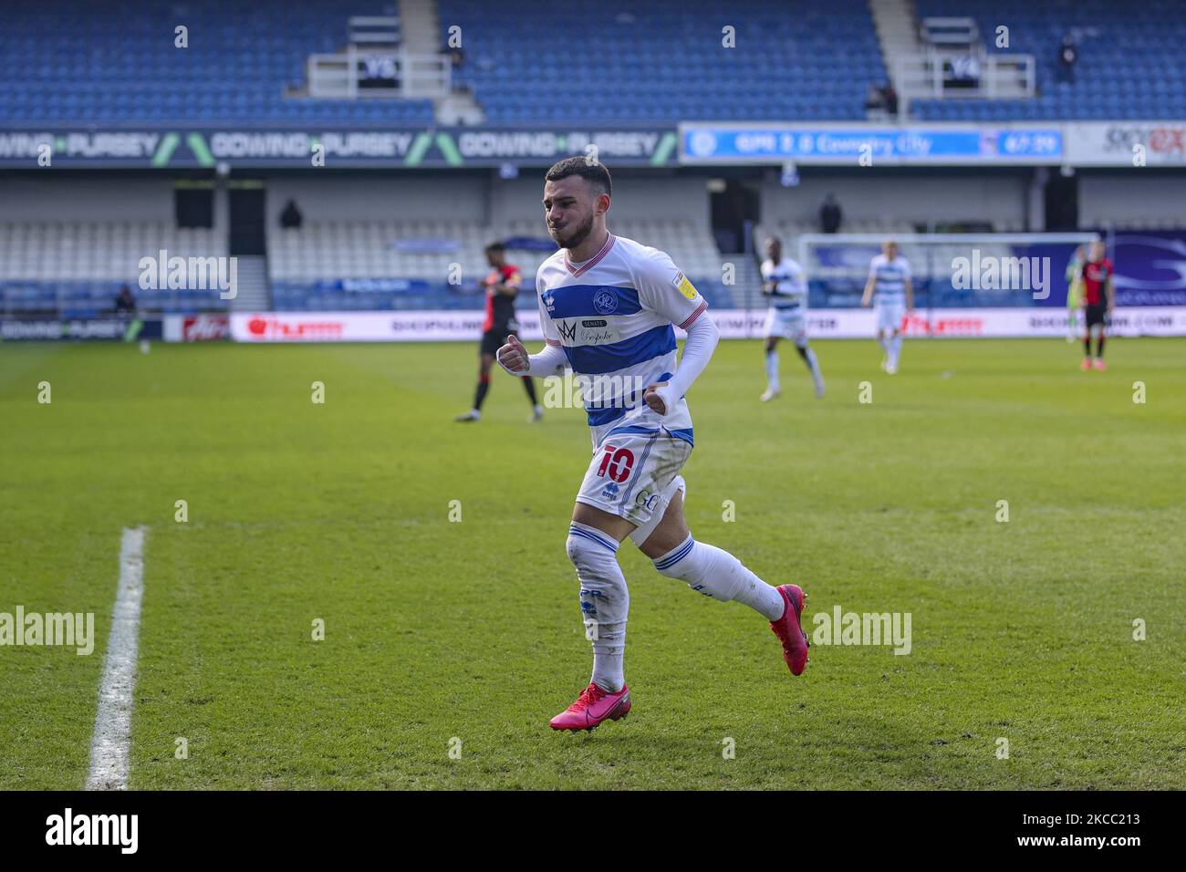 Qprs ilias chair scores hi-res stock photography and images - Alamy