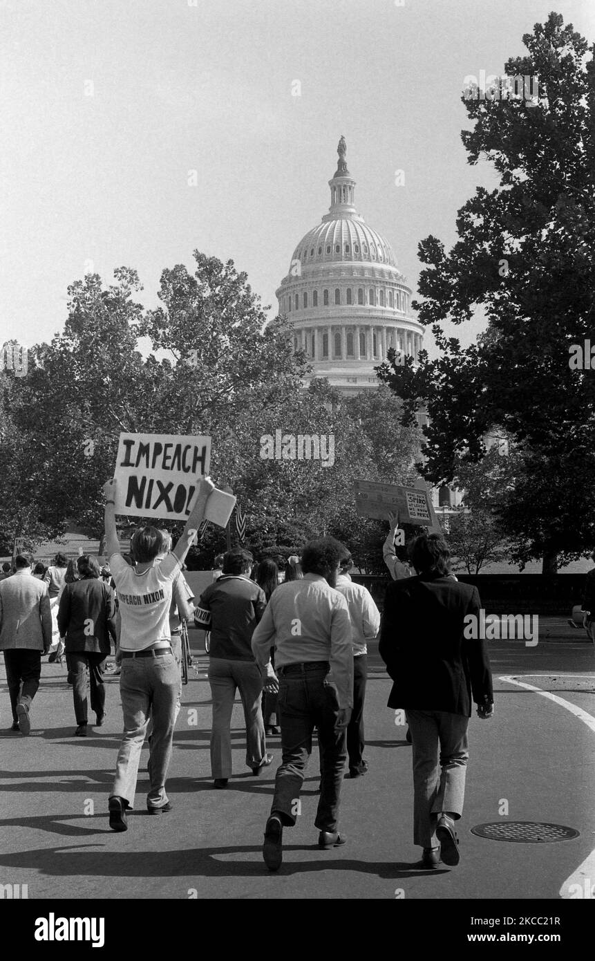 Animal rights protest 1989 hi-res stock photography and images - Alamy