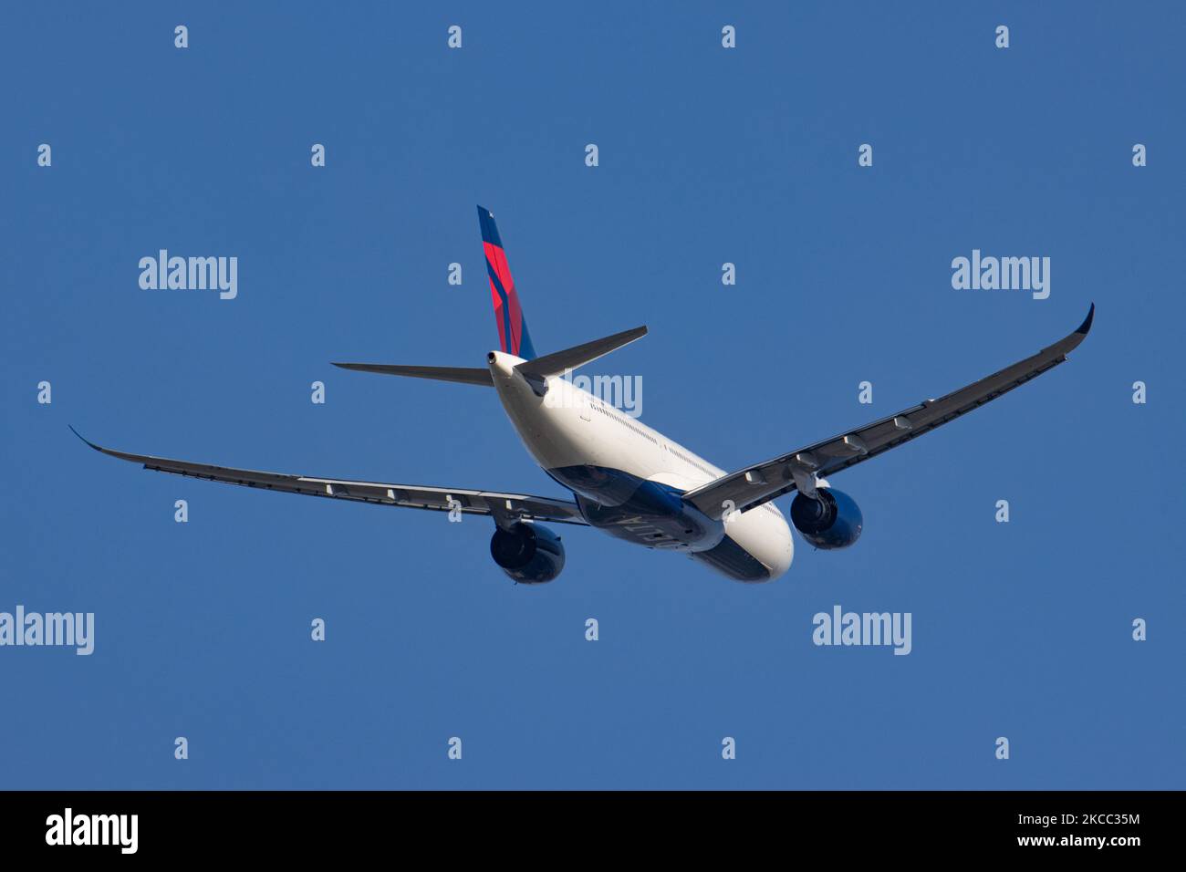Delta airlines a330neo hi-res stock photography and images - Alamy