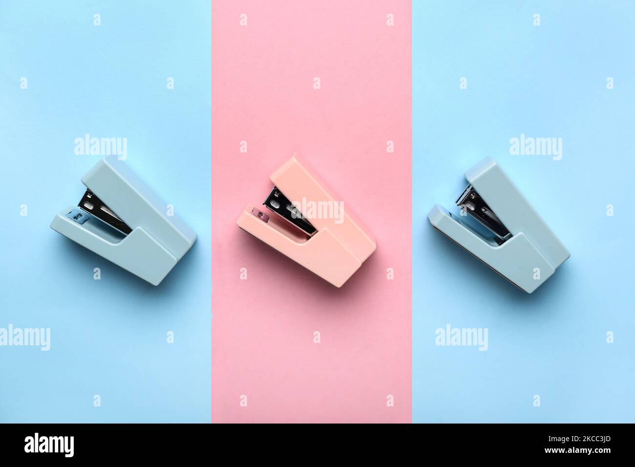 Office staplers hi-res stock photography and images - Alamy