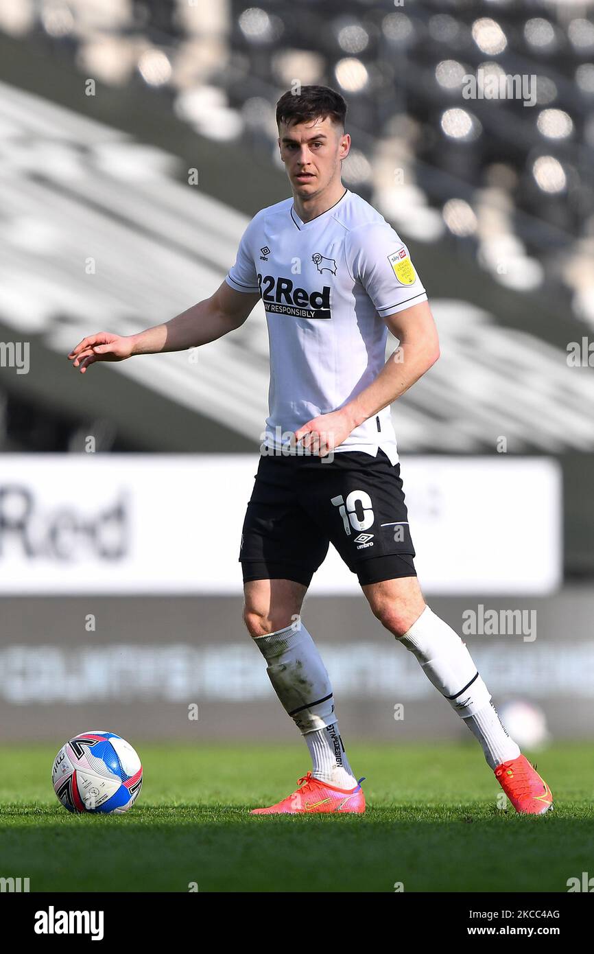 Tom Lawrence of Derby County in action during the Sky Bet Championship ...