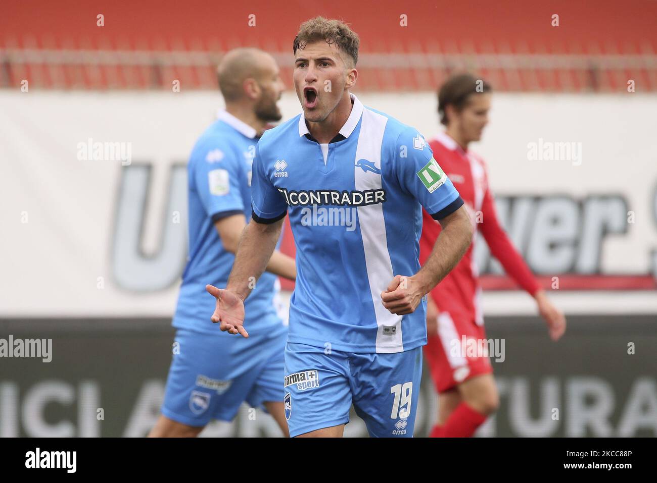 Edoardo masciangelo of pescara calcio hi-res stock photography and ...