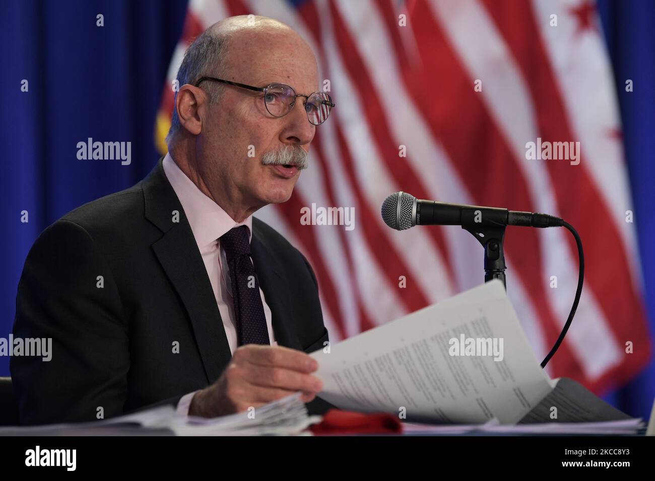 Dc council chairman phil mendelson hi-res stock photography and images ...