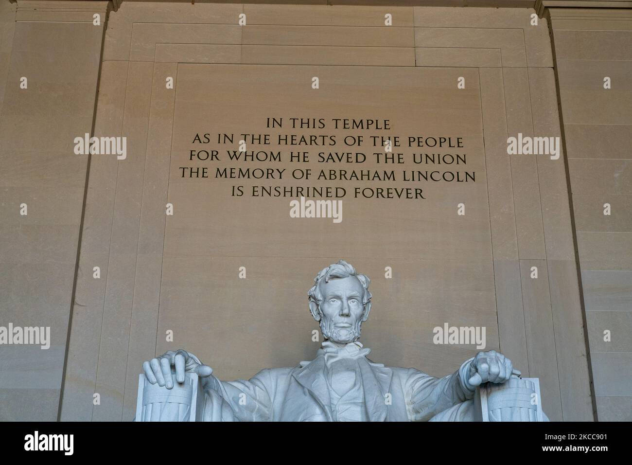 A view of the Abraham Lincoln statue inside Lincoln Memorial. Japanese ...