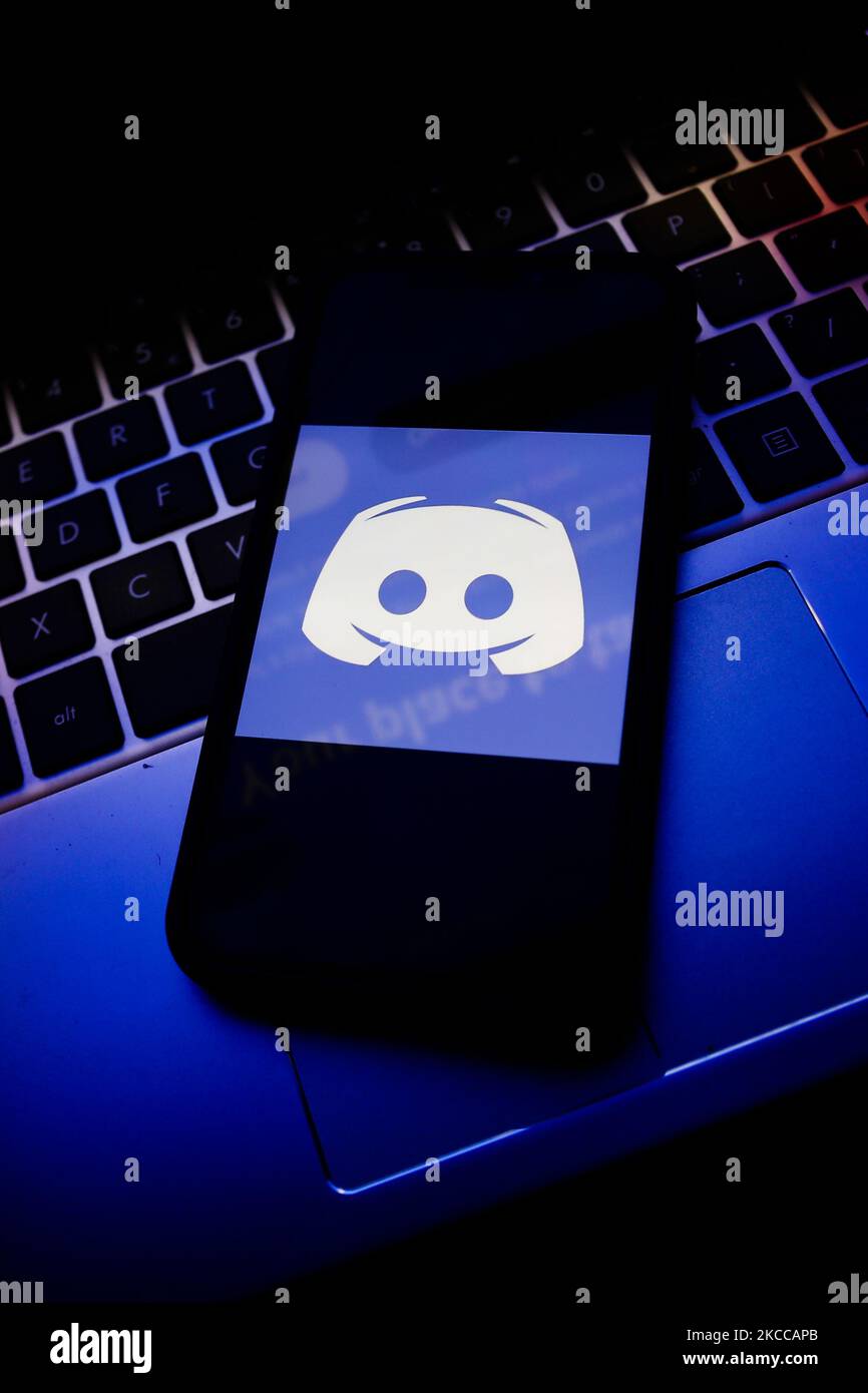 Discord logo hi-res stock photography and images - Alamy