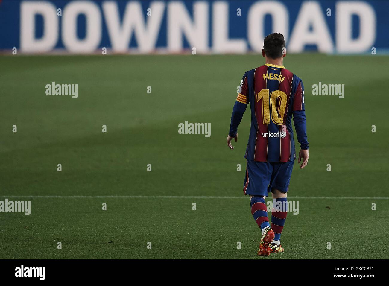 Lionel messi of barcelona walks hi-res stock photography and images - Alamy