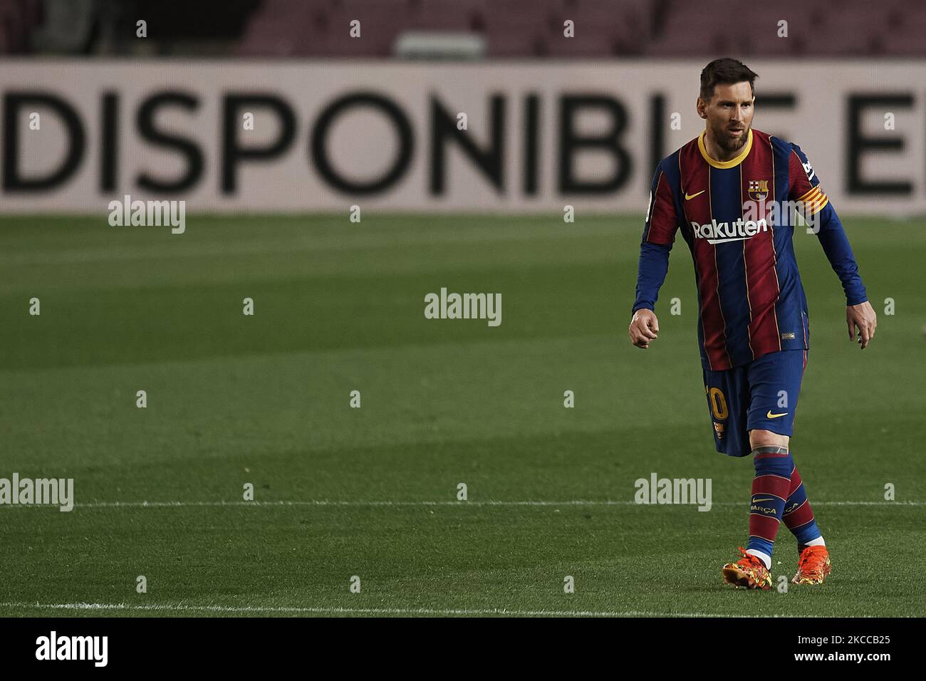 Lionel messi of barcelona walks hi-res stock photography and images - Alamy