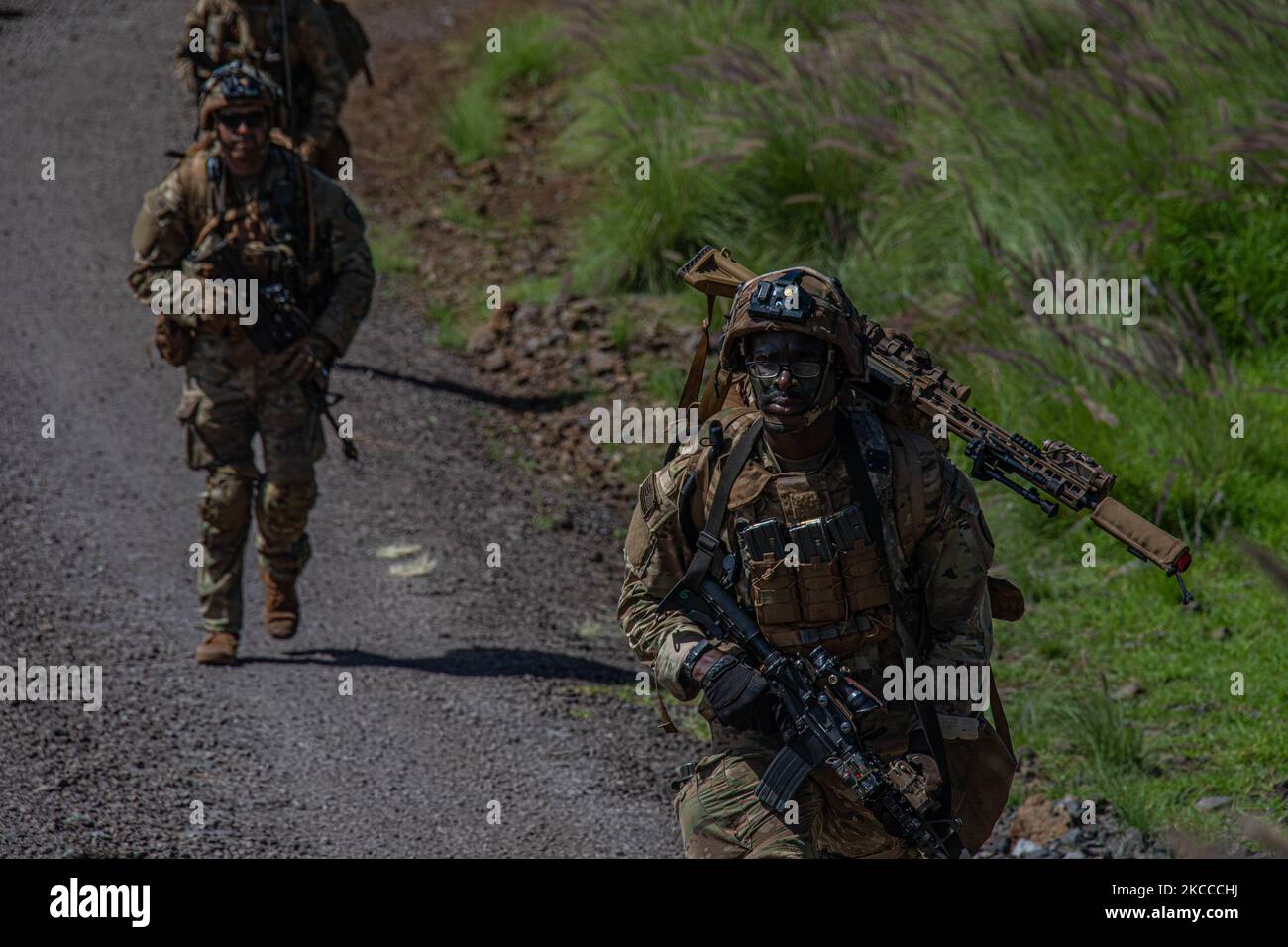 U.S. Army Soldiers from 1st Infantry Battalion, 21st Infantry Regiment ...