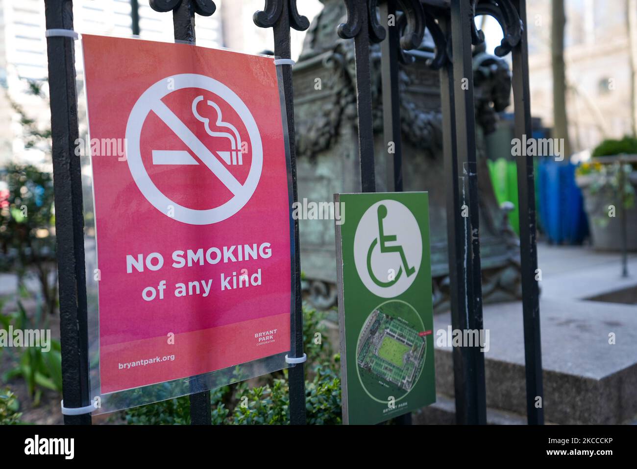 NYC's First No Weed Smoking Signs Go Up In Midtown Parks on April 7 ...