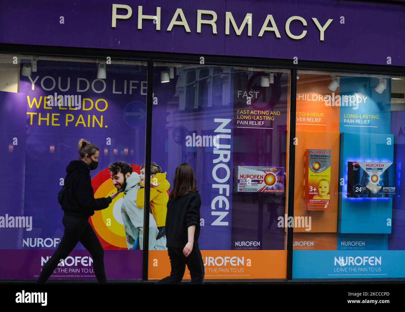 Nurofen ad hi-res stock photography and images - Alamy