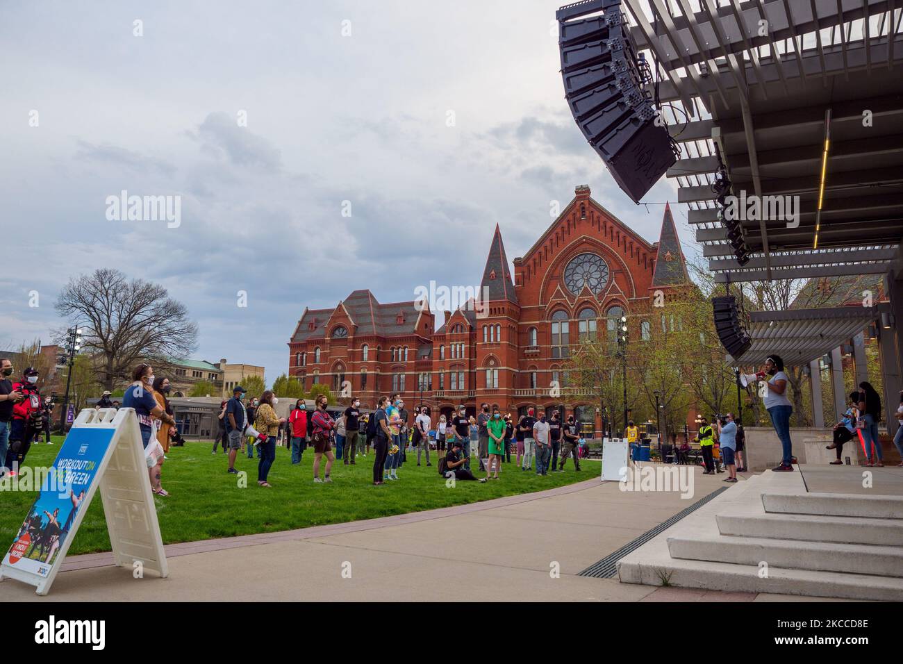 Timothy thomas shooting hi-res stock photography and images - Alamy