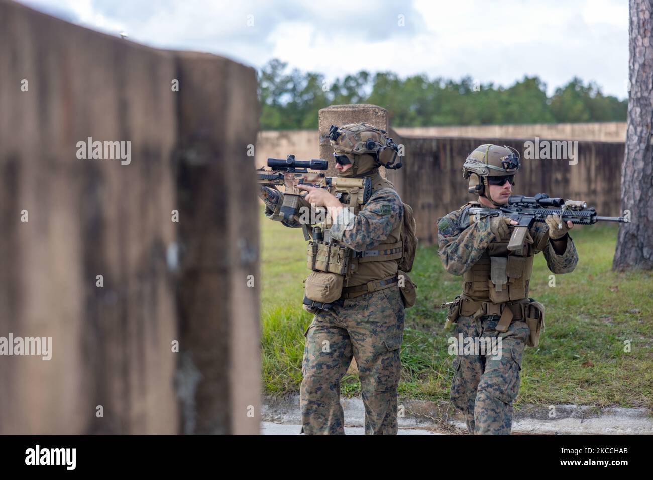 Bounding marksmanship hi-res stock photography and images - Alamy