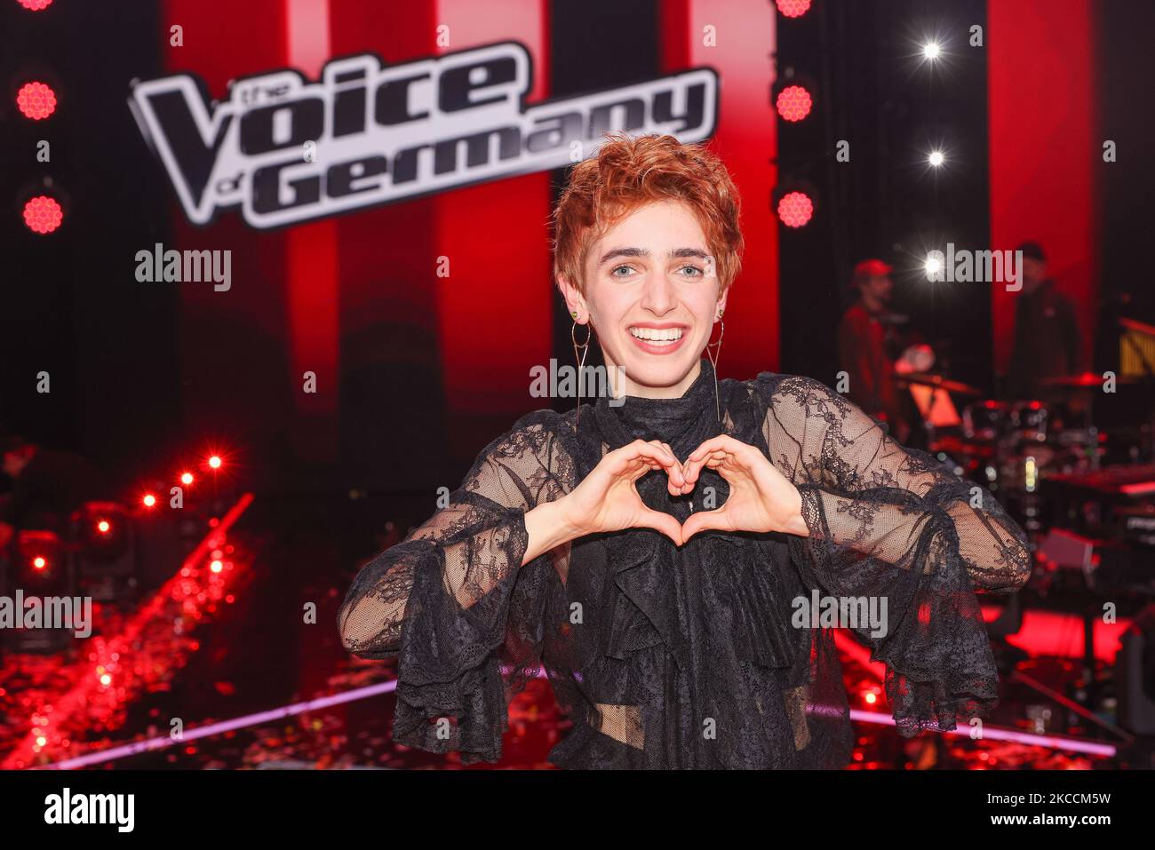 Berlin, Germany. 04th Nov, 2022. The winner of the show Anny Ogrezeanu at the photo session ...