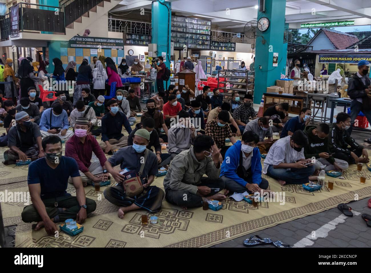 Welcoming ramadan in indonesia hi-res stock photography and images - Alamy
