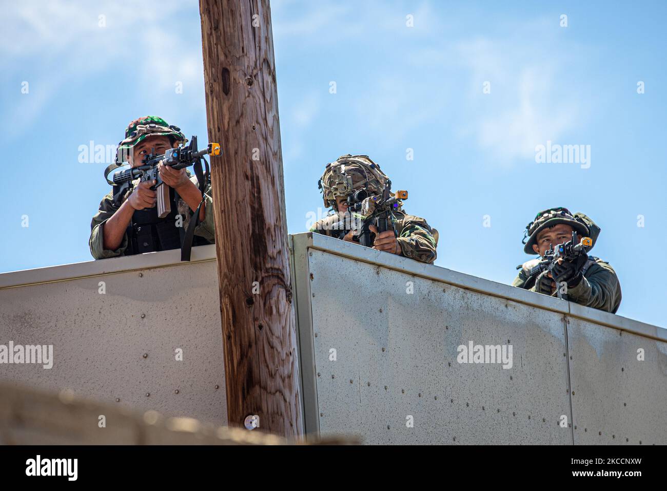 U.S. Army Soldiers from 3rd Squadron, 4th Cavalry Regiment, 3rd Brigade ...