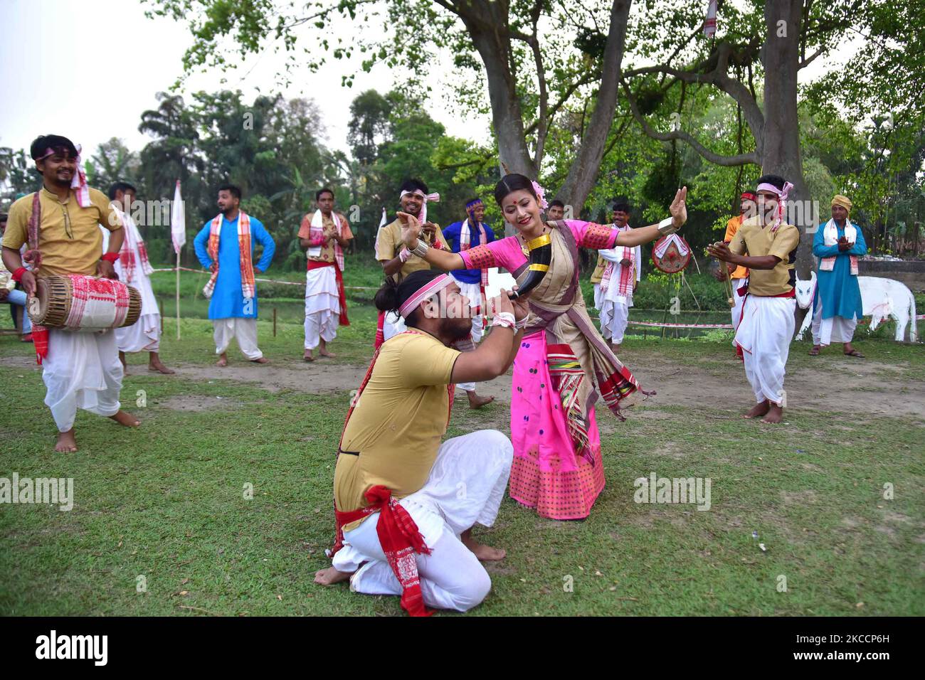 Assamese girls in traditional attire perform Bihu dance to celebrate ...