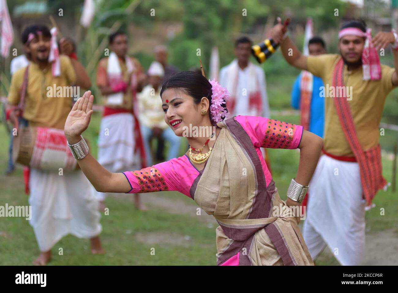 Assamese girls in traditional attire perform Bihu dance to celebrate ...