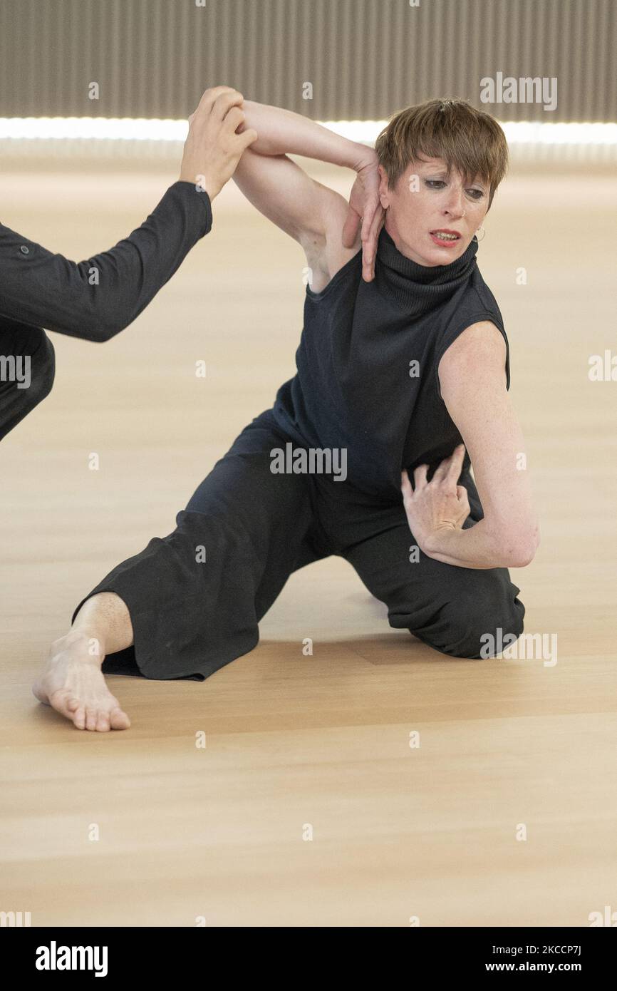 Danza en la villa cycle hi-res stock photography and images - Alamy