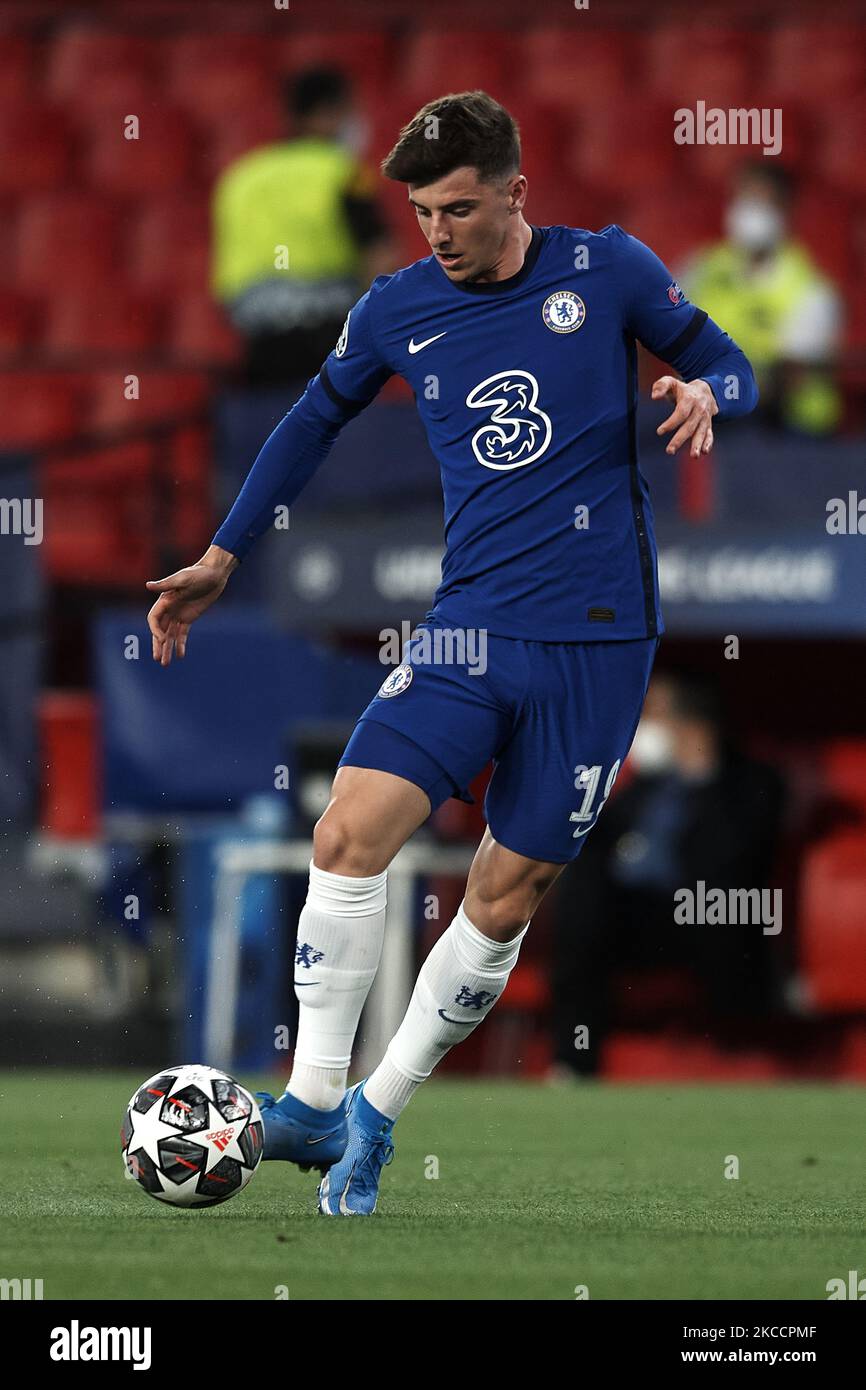 Mason mount april 2021 hi-res stock photography and images - Alamy