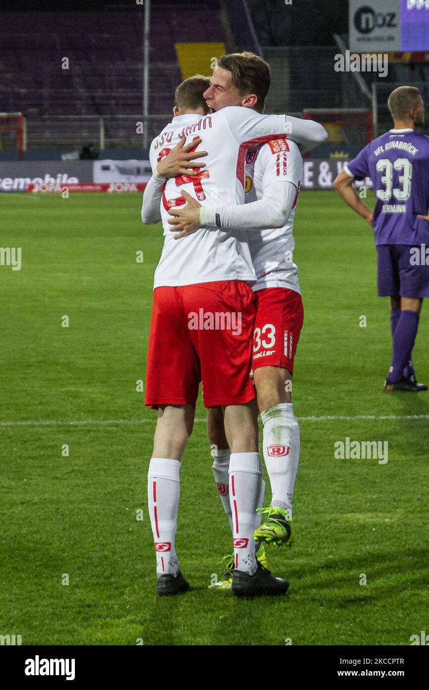 Jan Elvedi (right) and Scott Kennedy (left) of SSV Jahn Regensburg ...