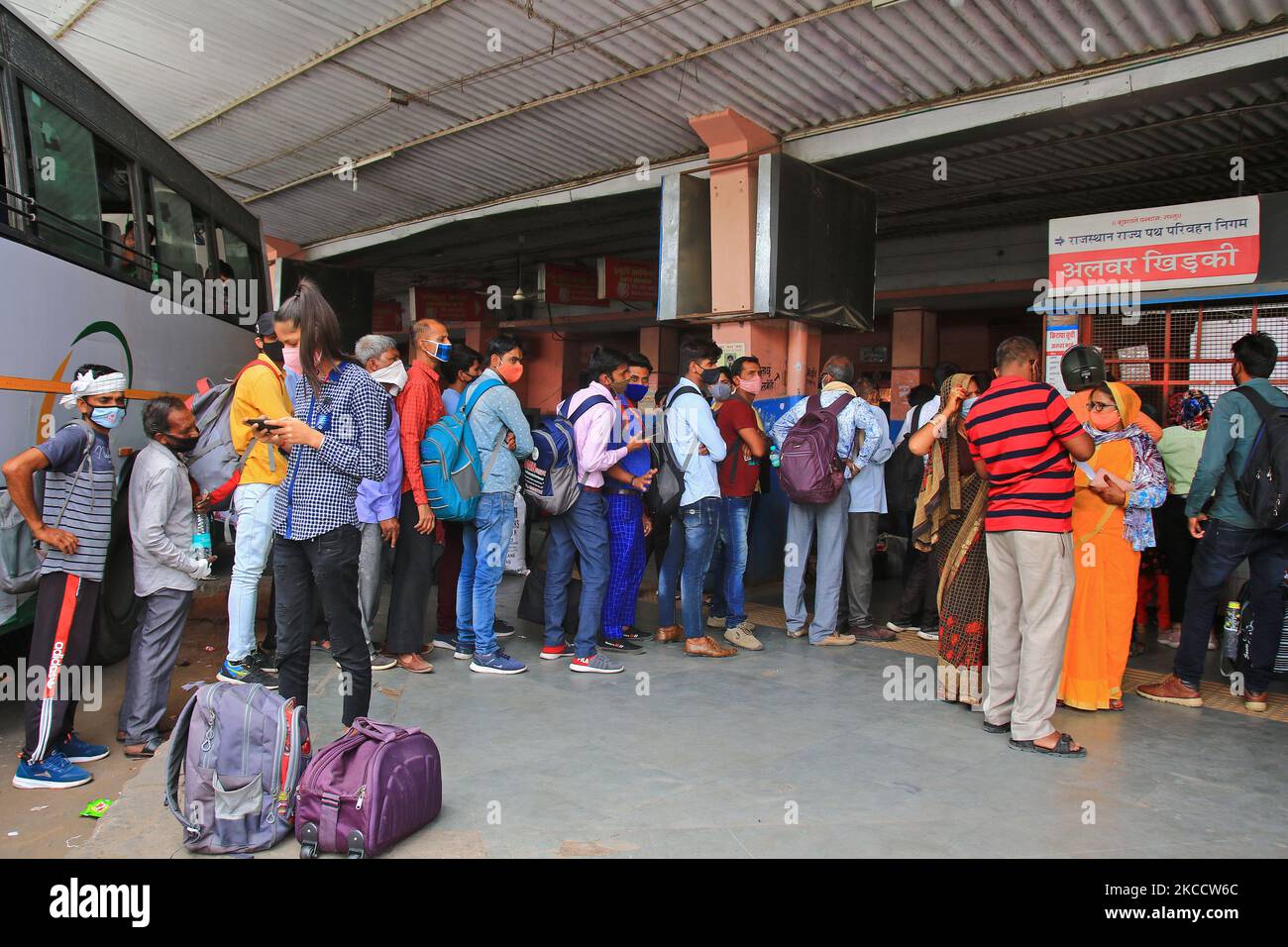 Sindhi camp bus stand hi-res stock photography and images - Alamy