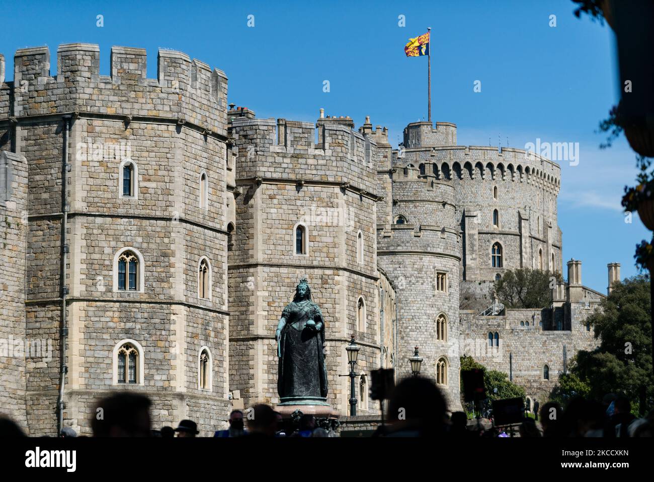 People gather outside Windsor Castle ahead of the funeral of Britain's ...