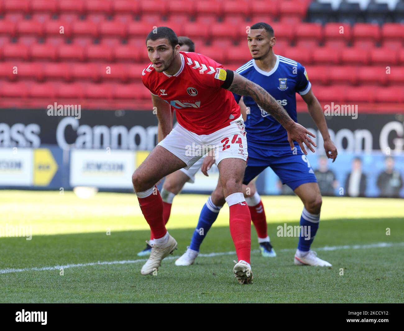 Charlton athletics ryan inniss hi-res stock photography and images - Alamy