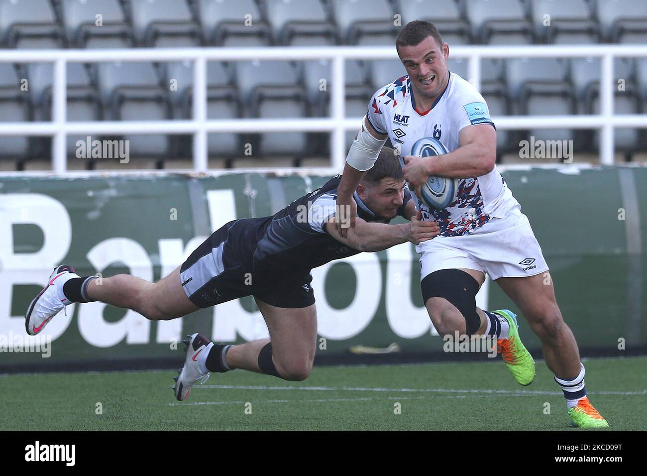 Ben Earl of Bristol Bears is challenged during the Gallagher ...