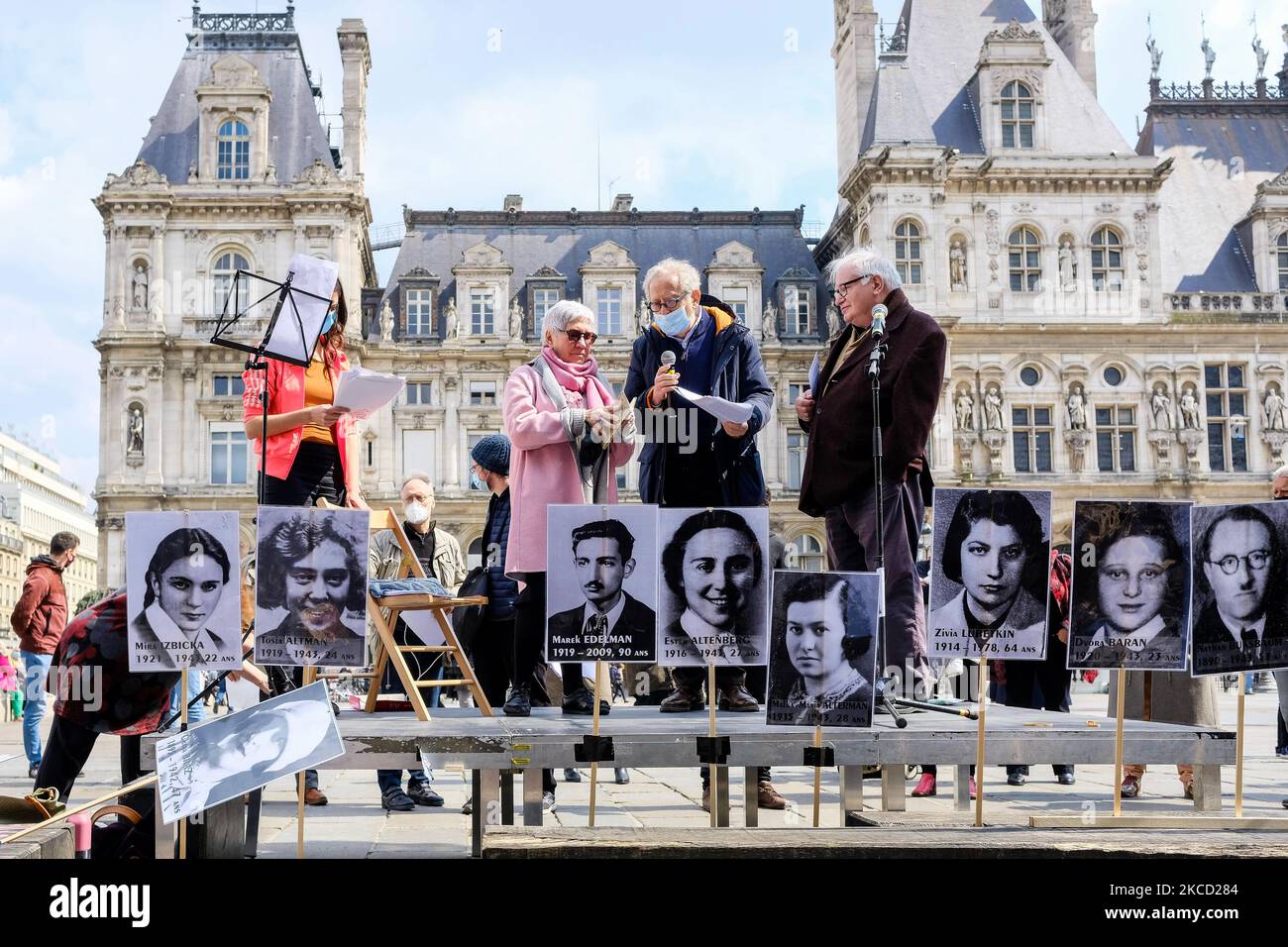 Artists pay homage to the insurgents of the Warsaw ghetto during a ...